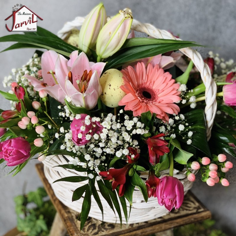 Composition "Panier de fleurs" Roses et blanches